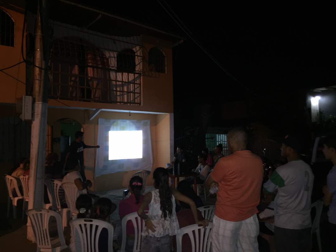 Simón Calderón: Juventud que siembra valores democráticos en la ...